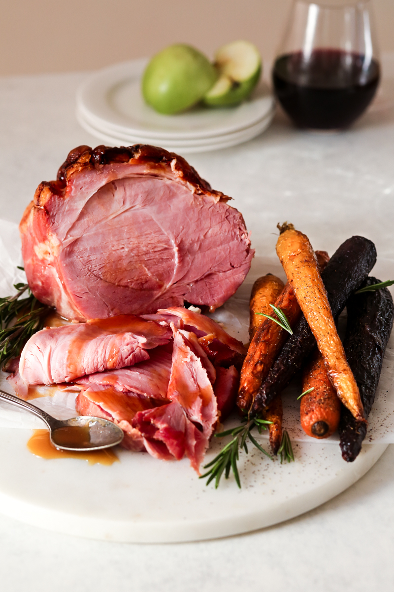Paleo Apple and Honey Glazed Ham (Refined Sugar Free)